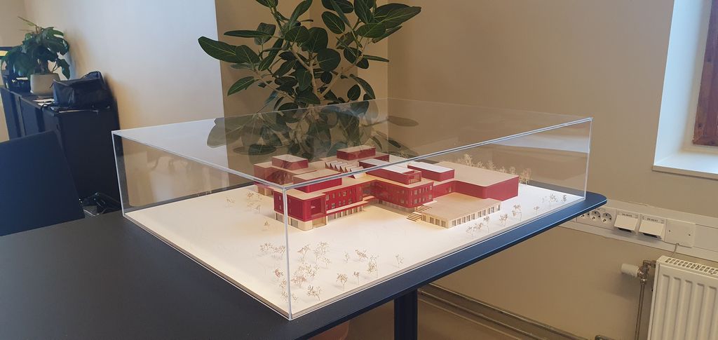 Perspex Acrylic display case Perspex display box | Custom-made display case