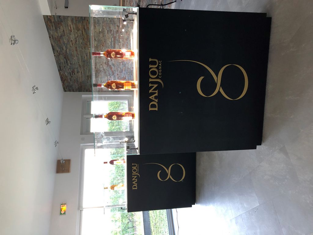 Buy bespoke plinth ️ Top quality | Custom-made | +25 different kinds